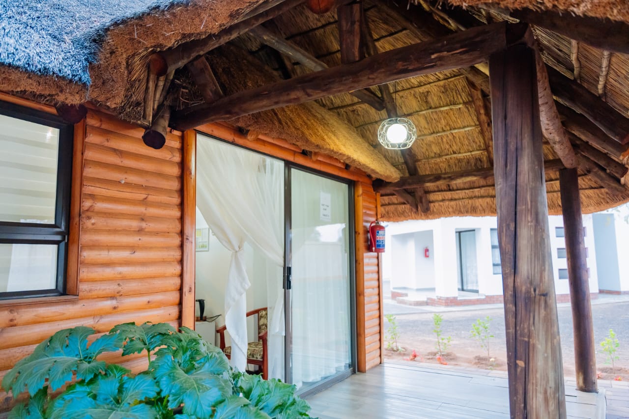 Madileng Lodge – Legae La Batho!