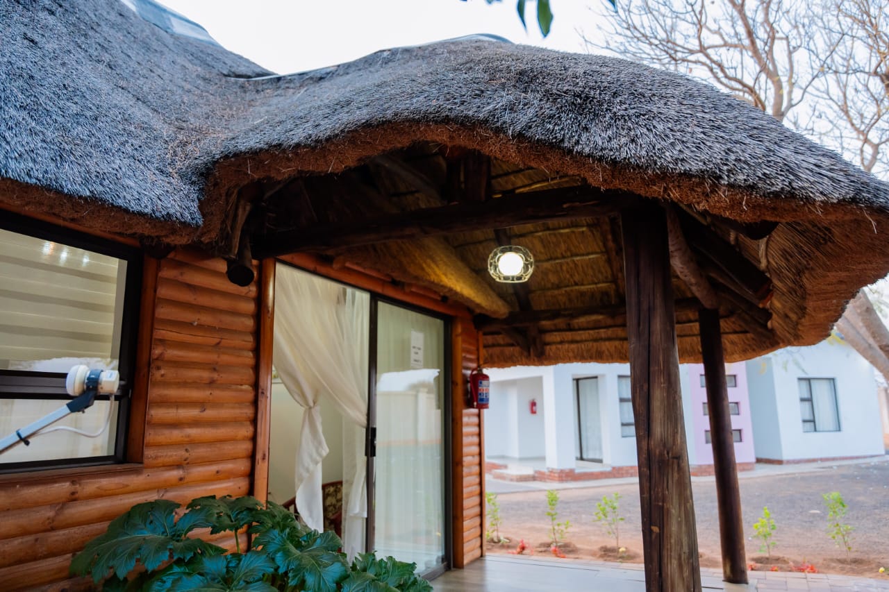 Madileng Lodge – Legae La Batho!