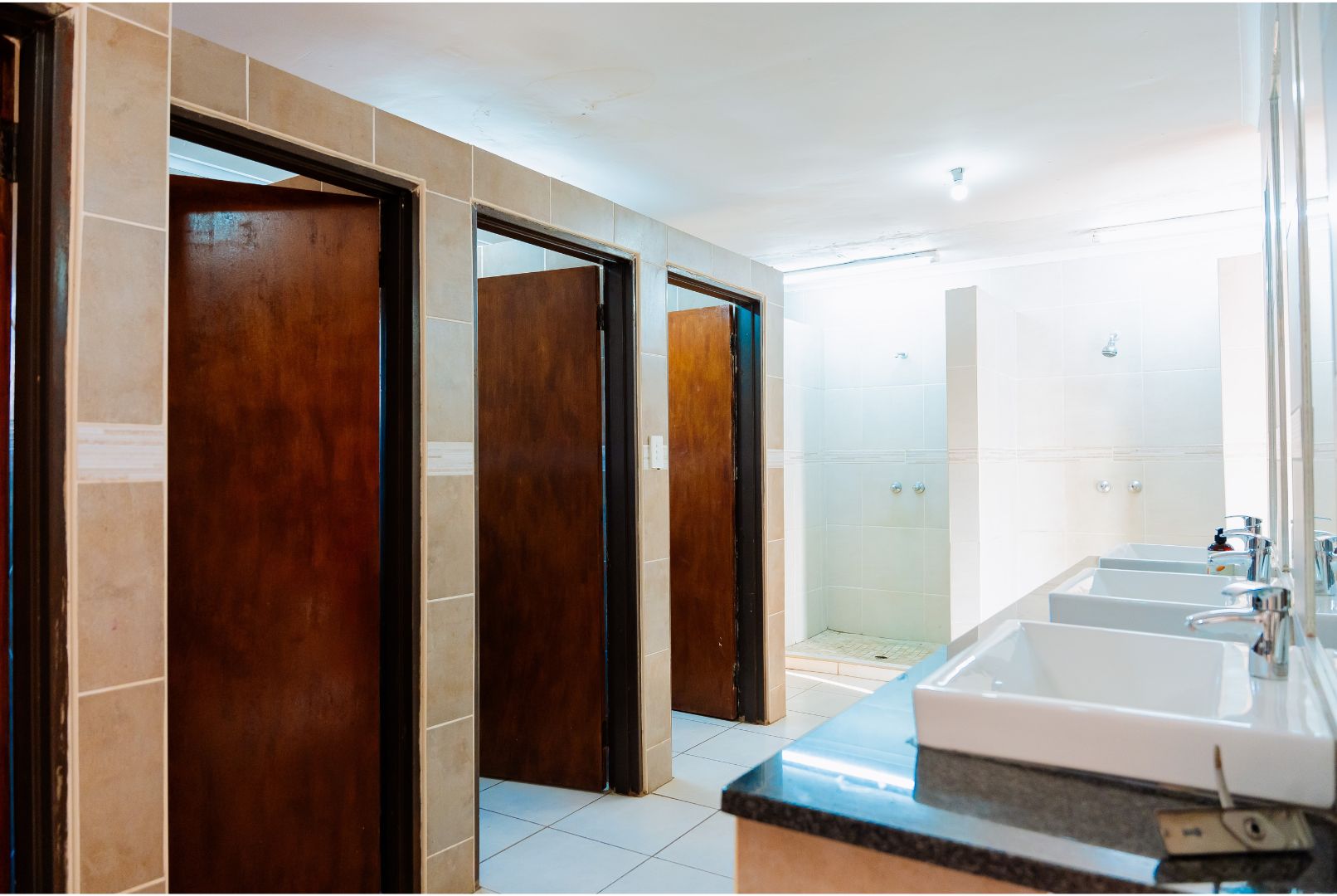 Madileng Lodge – Legae La Batho!